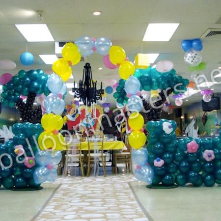 Balloon Entrances | Buffalo Balloon Entrances | Buffalo Balloons